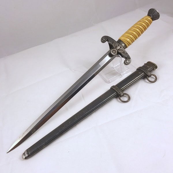 German Army Daggers — German Army (Heer) Dagger Buyer & Seller