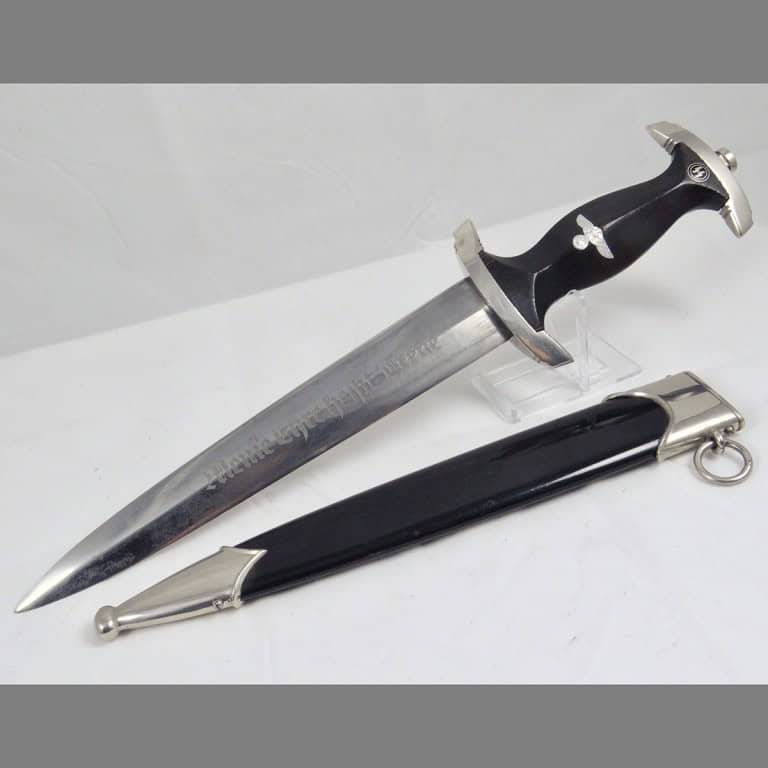 SS Daggers — SS Dagger Buyer & Seller — iBuyWorldWar2.com